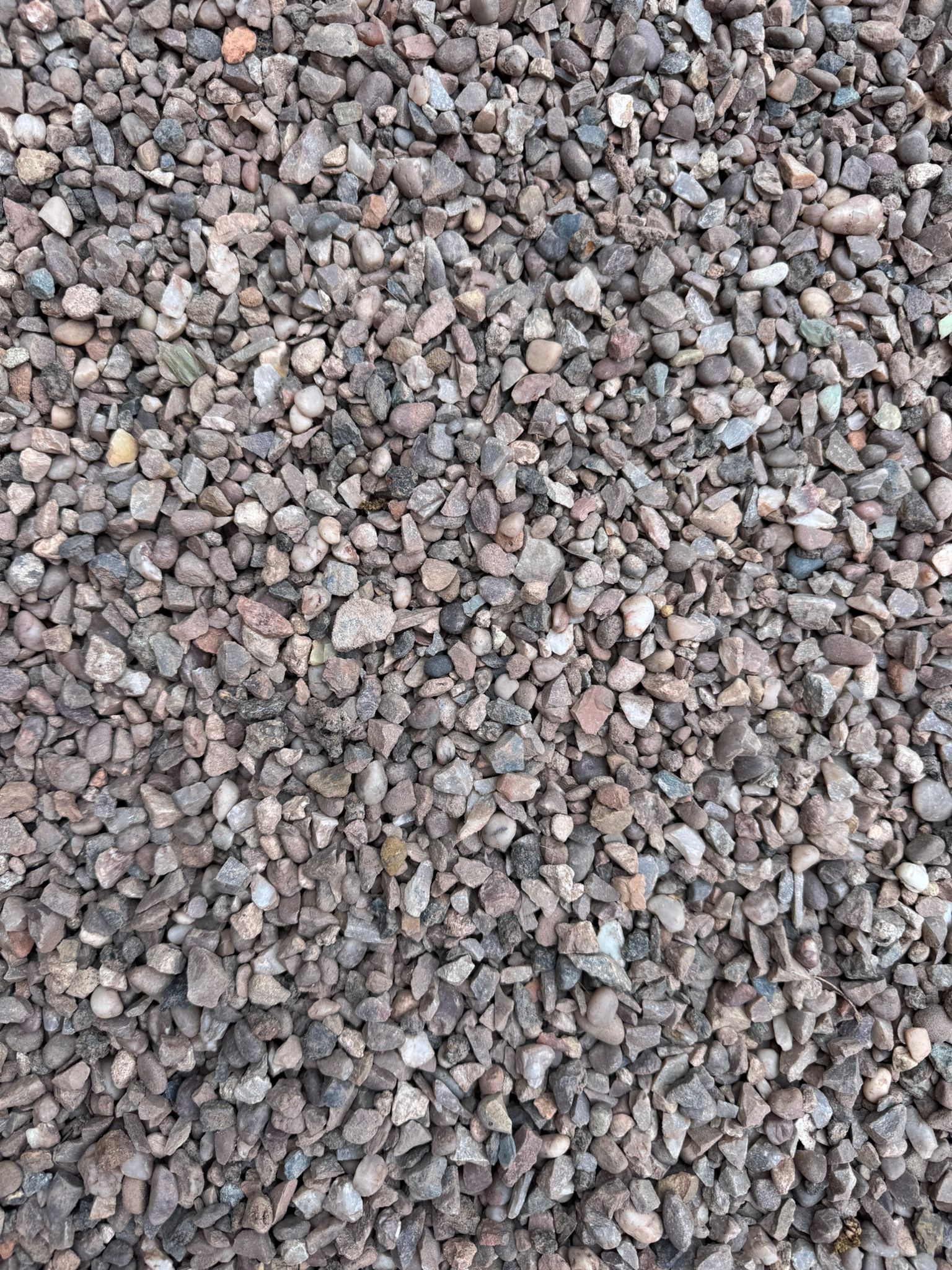 Shingle Concrete Aggregate 4mm–10mm pea gravel Bulk Bag – Slade's ...
