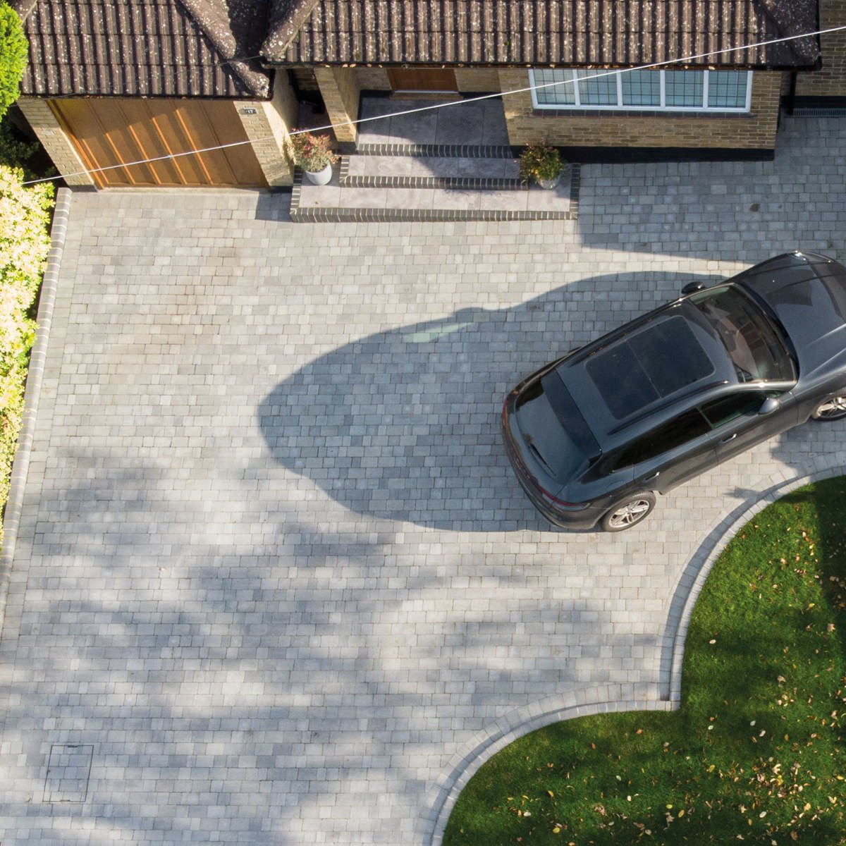 Brett Alpha Antique/ Trio Block Paving | Slade's Garden and Building ...