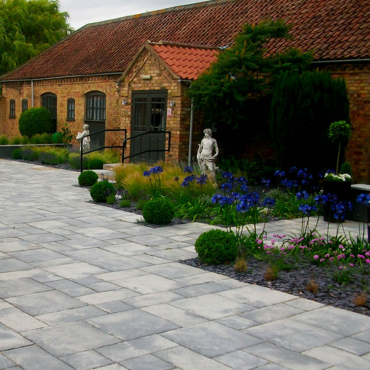 Brett Paving Concrete 'Bronte' Weathered Stone | Slade's Garden and ...